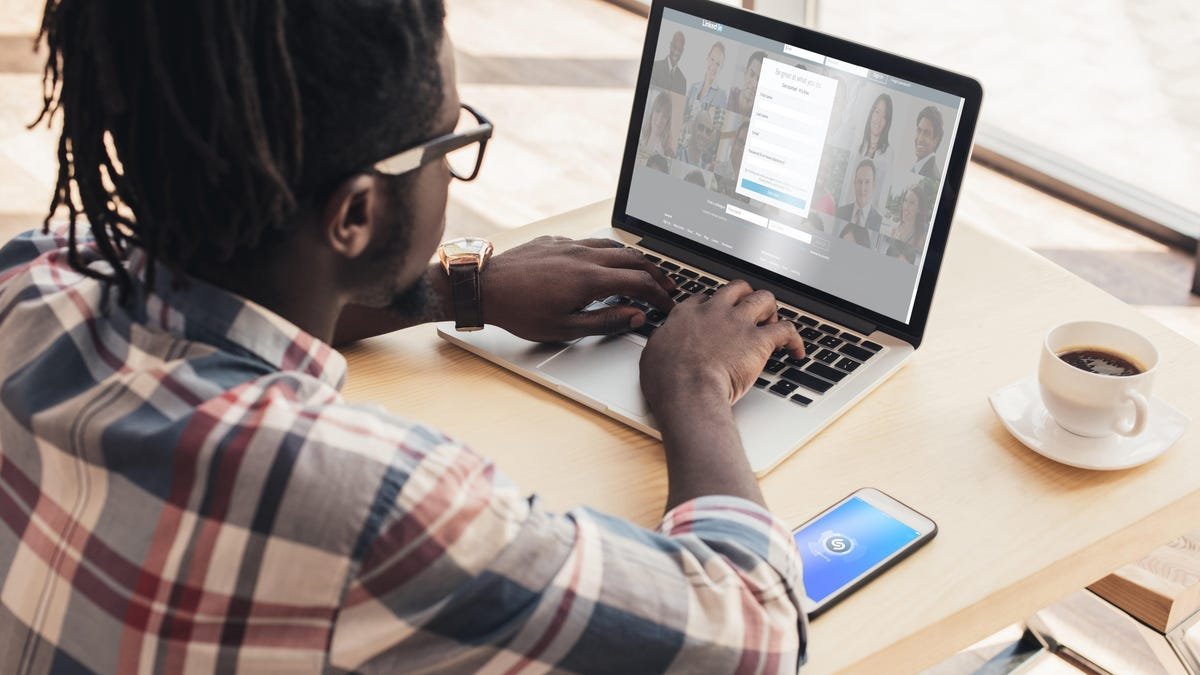 Three Things You Should Never Post On Linkedin Global Finances Daily